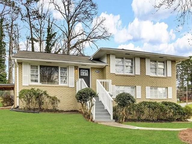 3040 Barksdale Cir, East Point, GA 30344