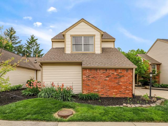 3040 Bayberry Court W