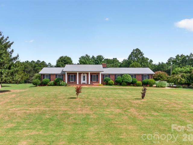 3040 E Maiden Road