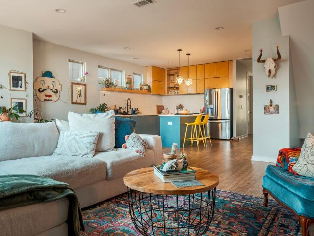 3040 Edwin Cir