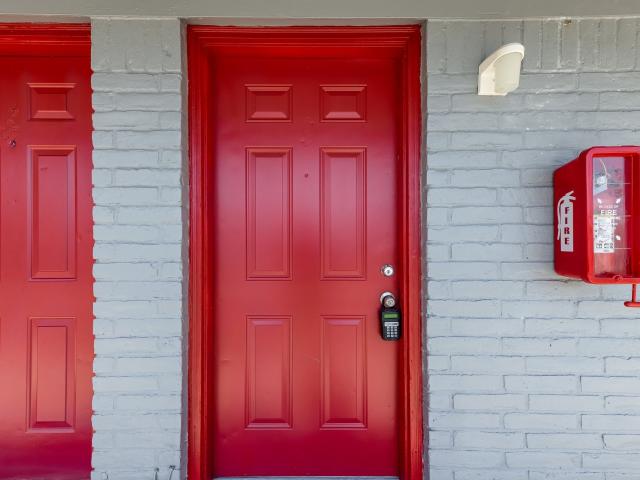 3040 Golfcrest Boulevard 11