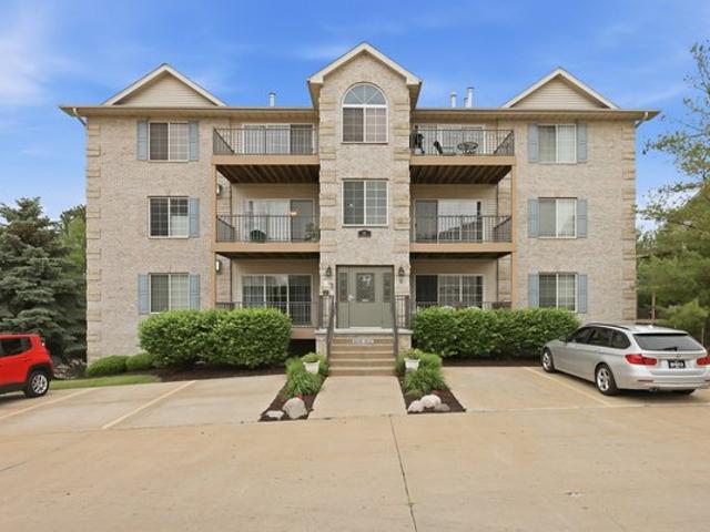 3040 Holiday Ct Unit 5, Bettendorf, IA 52722