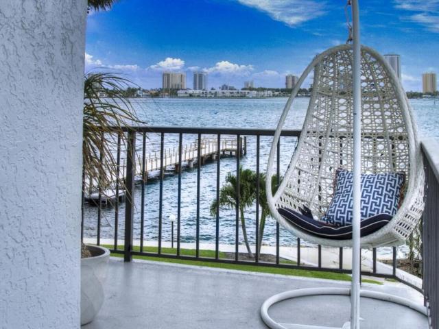 3040 Lake Shore Drive, Riviera Beach, USA, Fl