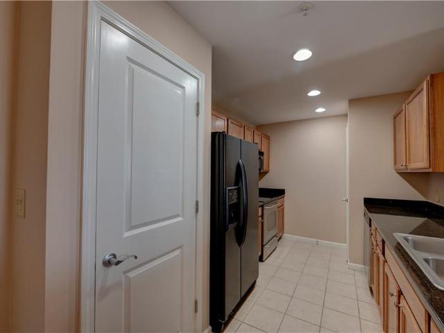 3040 Peachtree Road NW 813