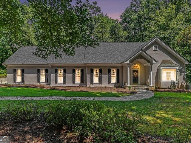 3040 Spalding Dr, Atlanta, GA 30350