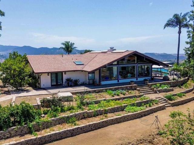 30410 Calle La Reina, Bonsall, CA 92003