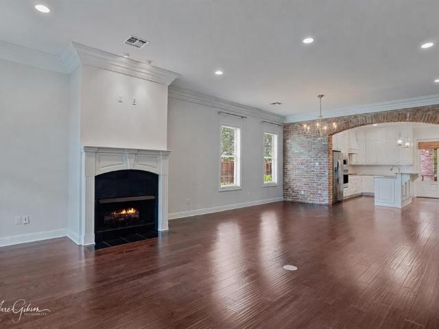 3041 Newberry Lane