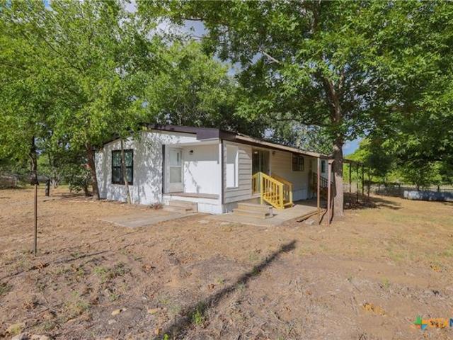 3041 FM 671, Luling, TX 78648