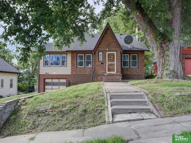 3041 Ida St, Omaha, NE 68112