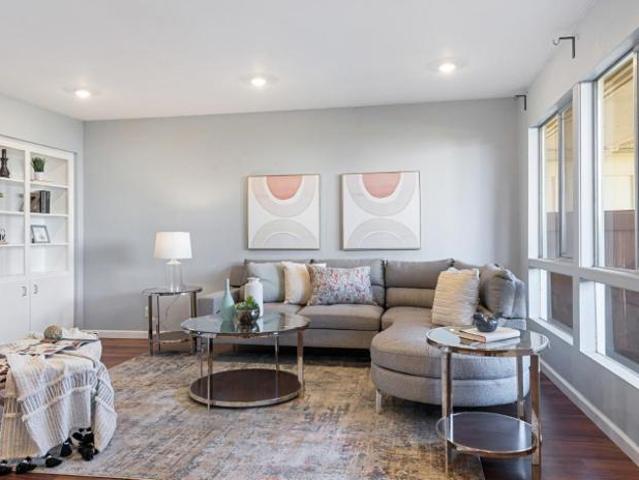 3041 Los Prados St 104, San Mateo, CA 94403