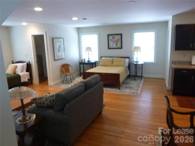 3041 Park Road # Carriage House