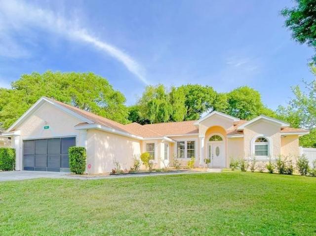 3041 Westgate Dr, Eustis, FL 32726