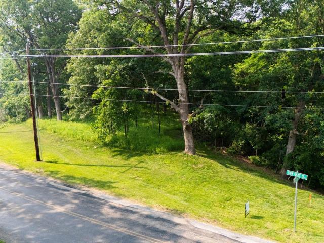 3041 Zion Oaks Rd, Pekin, IL 61554 | MLS #PA1265 | Compass