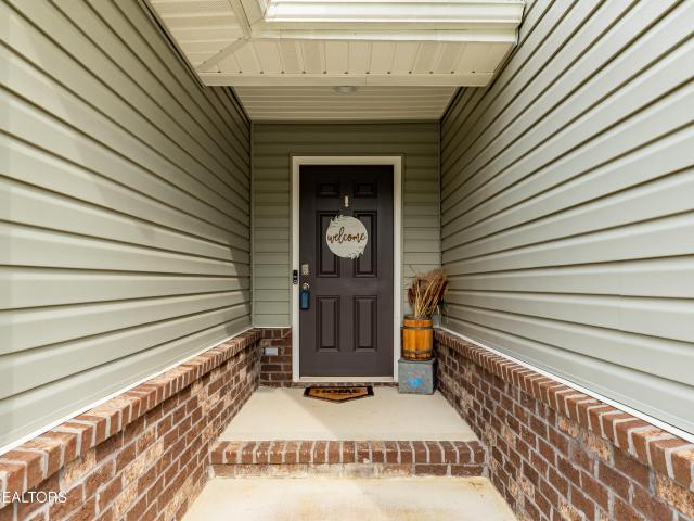 3042 Farmhouse Drive