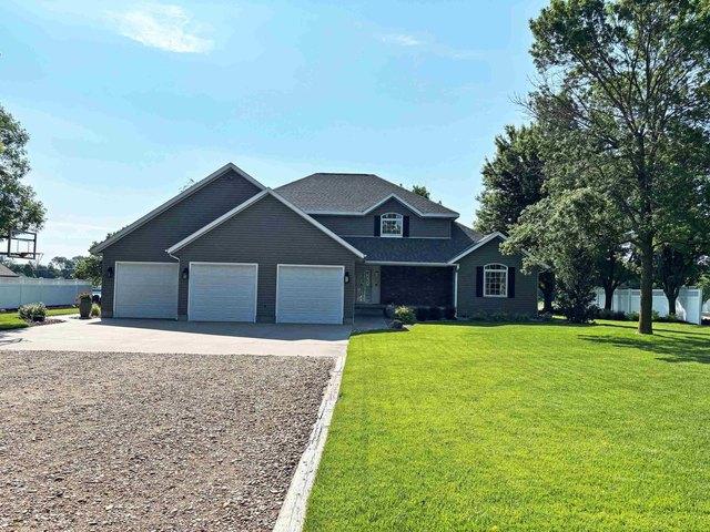 3042 Highway 39, Silver Creek, NE 68663