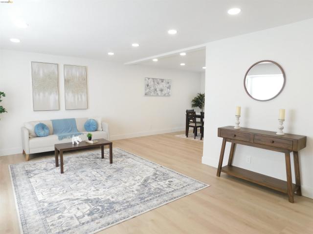3042 Potrero Way, Fairfield, CA 94534 | MLS #41127 | Compass