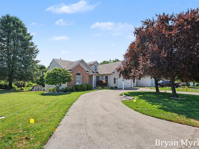 3042 Roberts Way