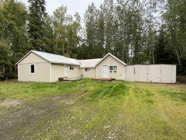 3042 Vfw St, North Pole, AK 99705