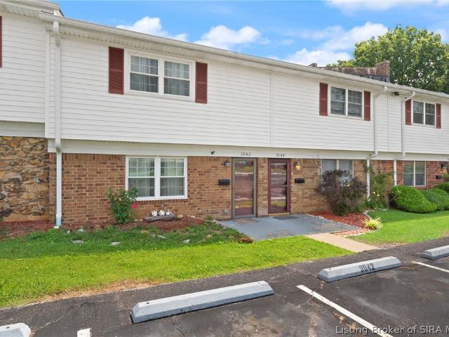 3042 Wooded Way