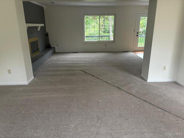 3042 Woodside Drive