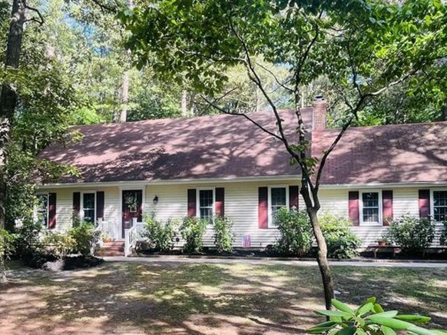 30436 W Rustic Dr, Salisbury, MD 21804