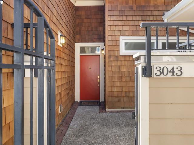 3043 nw montara loop