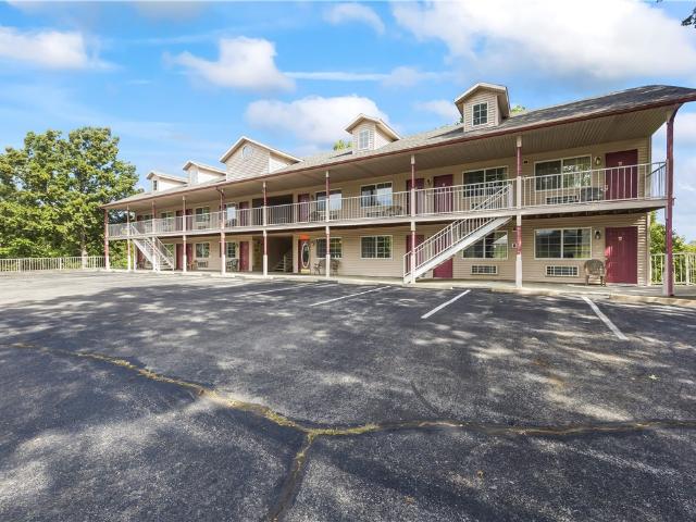3043 E Van Buren