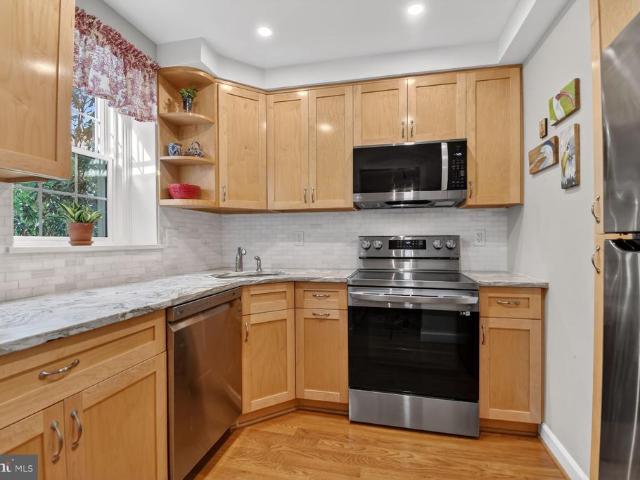 3043 S Columbus Street # B1