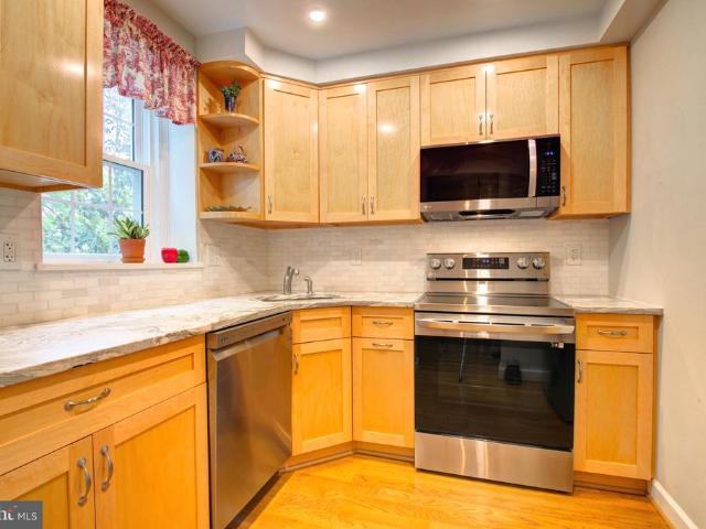 3043 S Columbus Street # B1