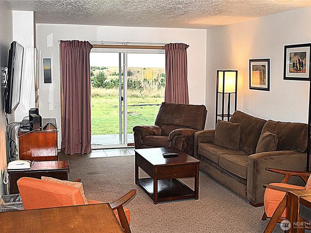 304 14th St NW, Unit 115, Long Beach, WA 98631 | MLS #2493 | Compass
