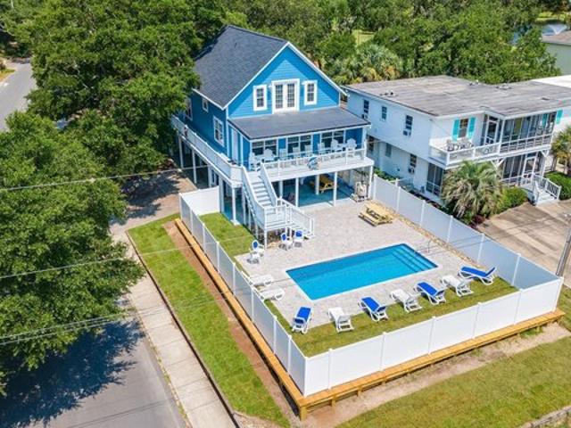 304 2nd Ave S, North Myrtle Beach, SC 29582