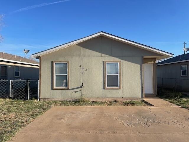 304 81st St Unit 2, Lubbock, TX 79404
