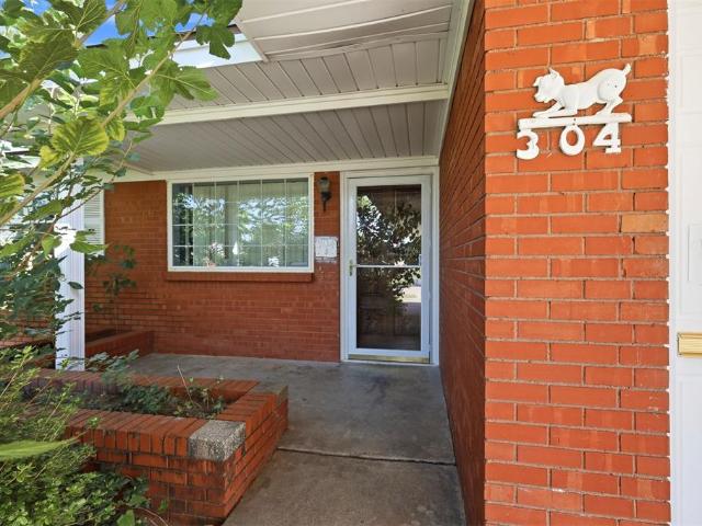 304 Country Club Terrace