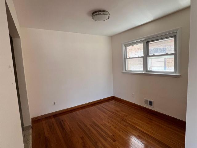 304 Columbia Ave # 1