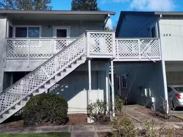304 Cooper Lane G 304 Cooper Ln
