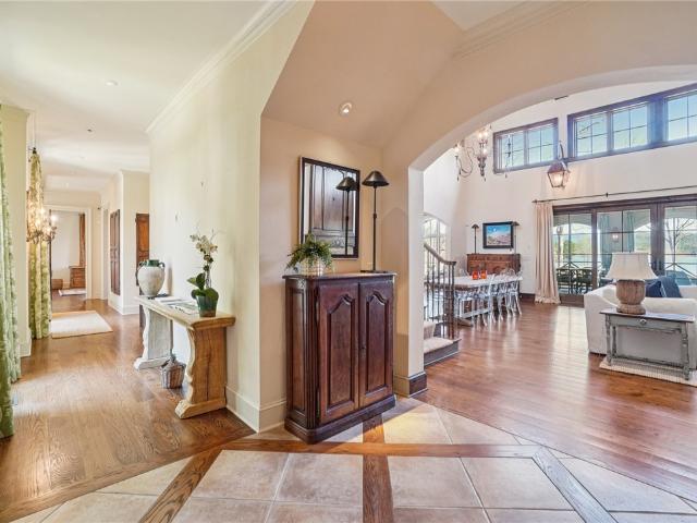 304 Club Cove Way