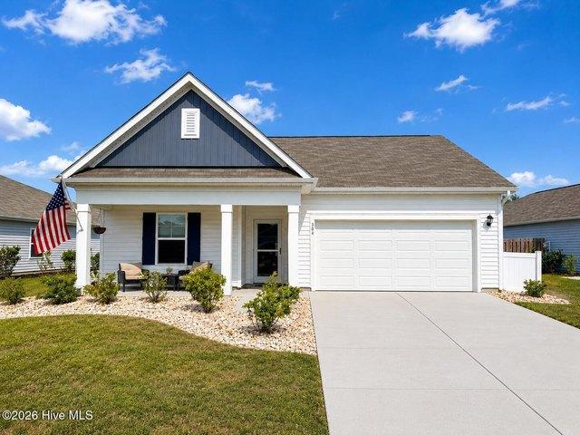 304 Cleat Dr, Surf City, NC 28445