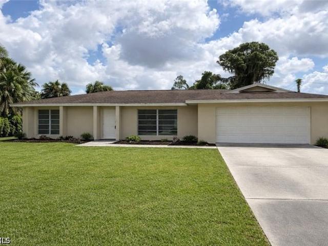 304 Cleveland Ave, Lehigh Acres, FL 33936