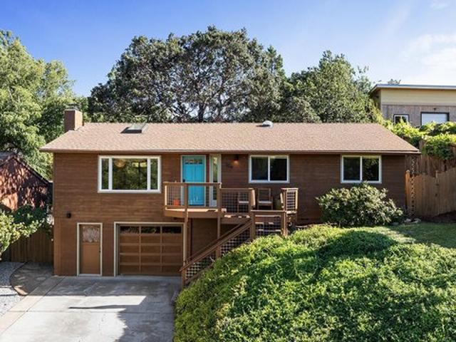 304 Clinton St, Ashland, OR 97520