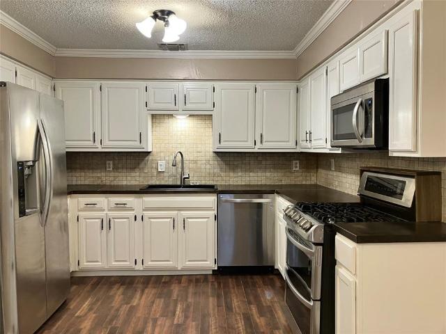 304 Crooked Ln, Mesquite, TX 75149 | MLS #21226 | Compass