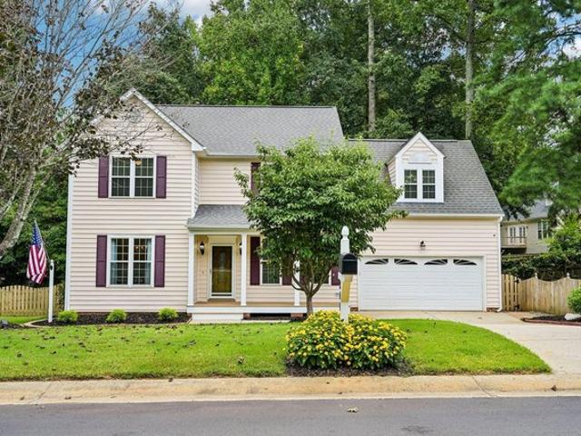 304 Arbor Creek Dr, Holly Springs, NC 27540