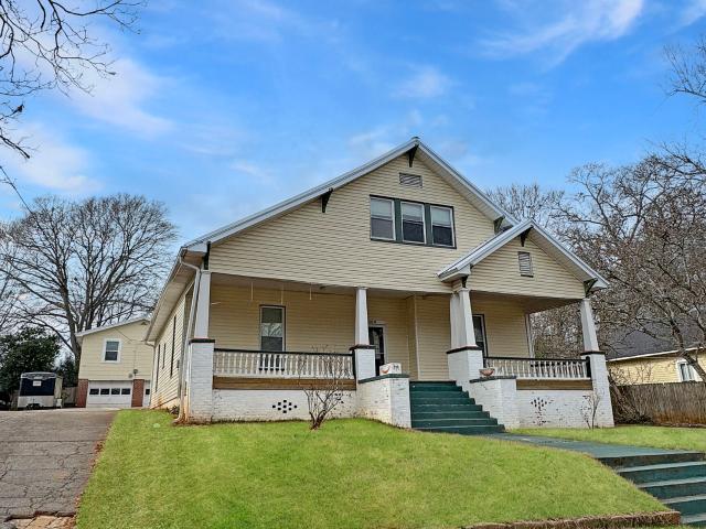304 Boulevard