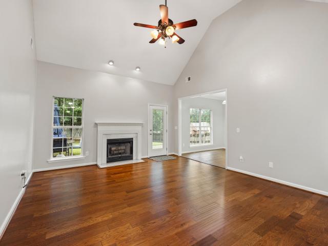 304 Bedford Circle