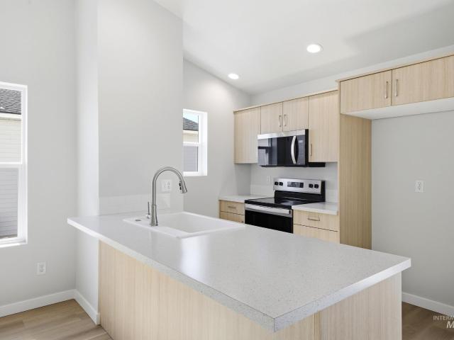 304 Benbrook Ave