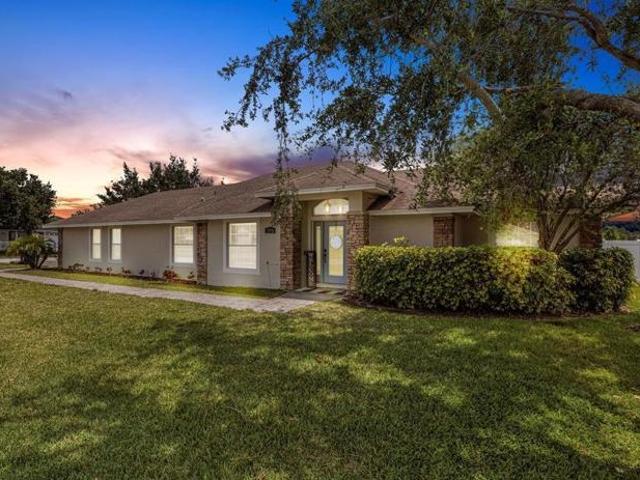 304 Bentley Oaks Blvd, Auburndale, FL 33823