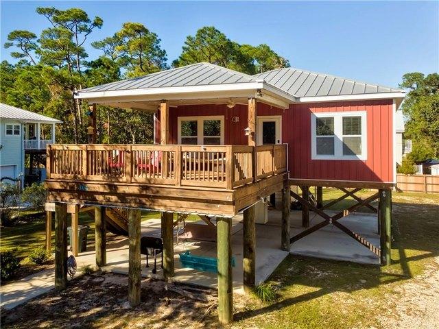 304 Bienville Blvd, Dauphin Island, AL 36528