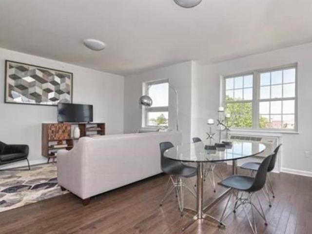 304 Broadway # 305