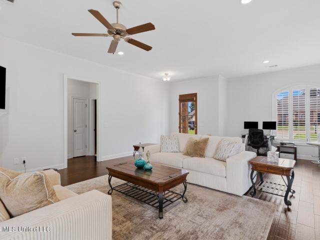 304 Buckhead Drive