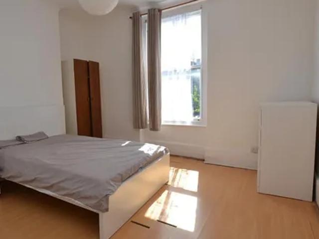 304 Burdett Road, London, E14 7DQ, United Kingdom | Room for rent #167776664 | Rentberry