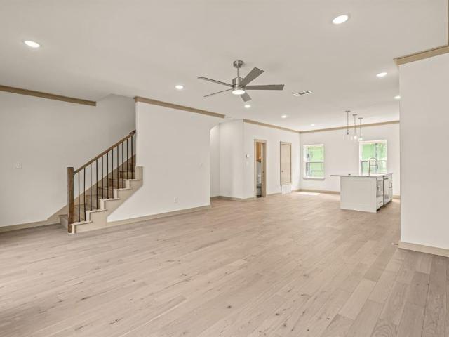 304 Golden Bell Ln, Fort Worth, TX 76107 | MLS #21276